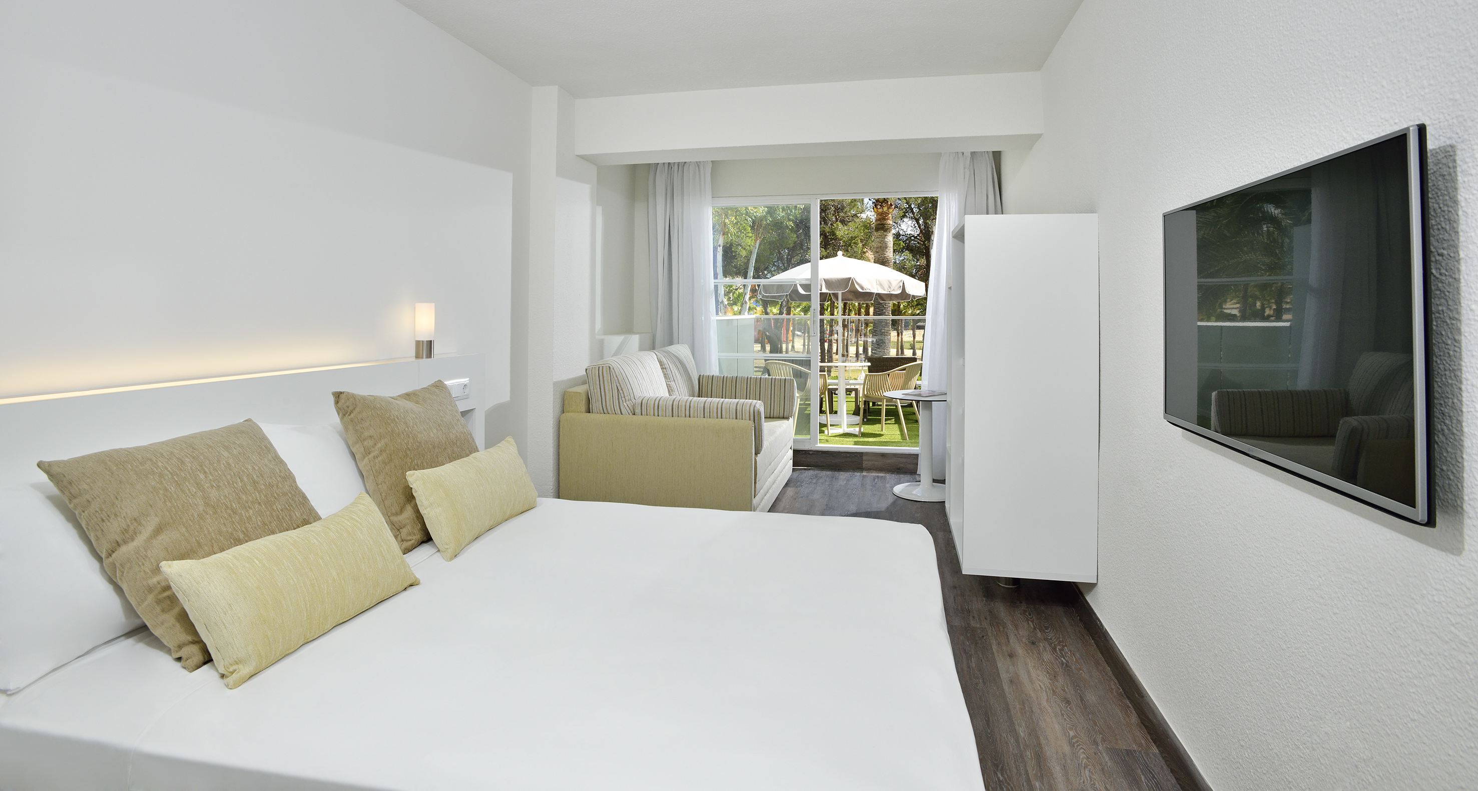 SOL Palmanova - Mallorca | Best online price for 4-star hotel in Majorca
