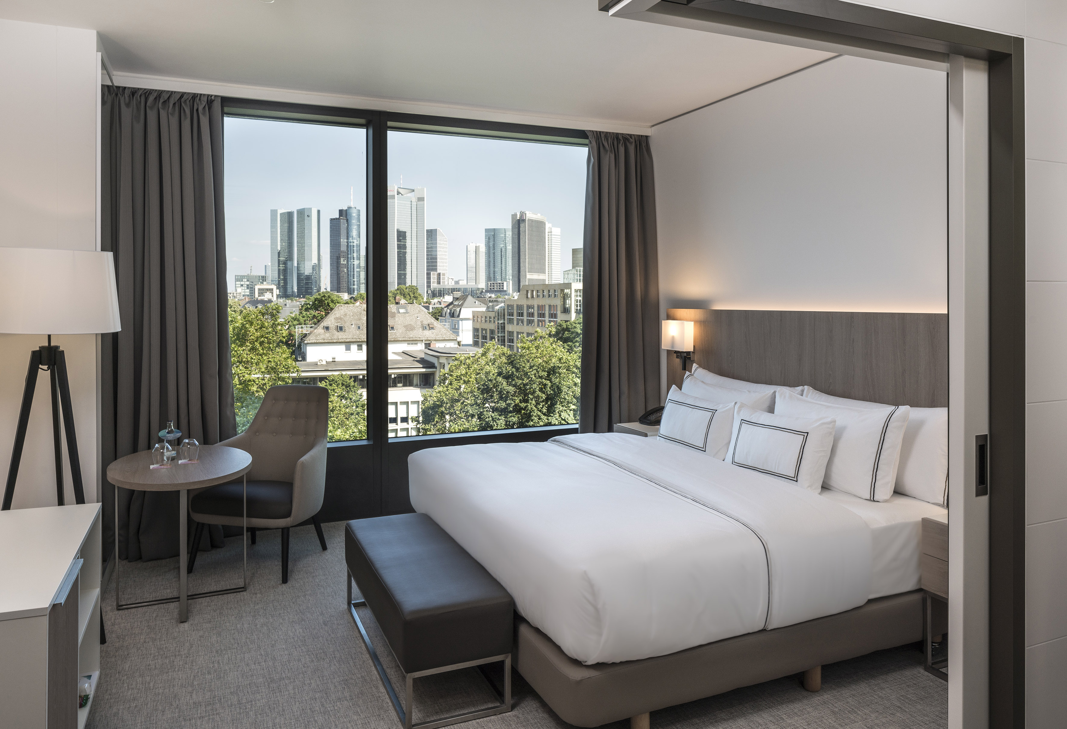 Meliá Frankfurt City | Best online price 4-star superior hotel in Frankfurt