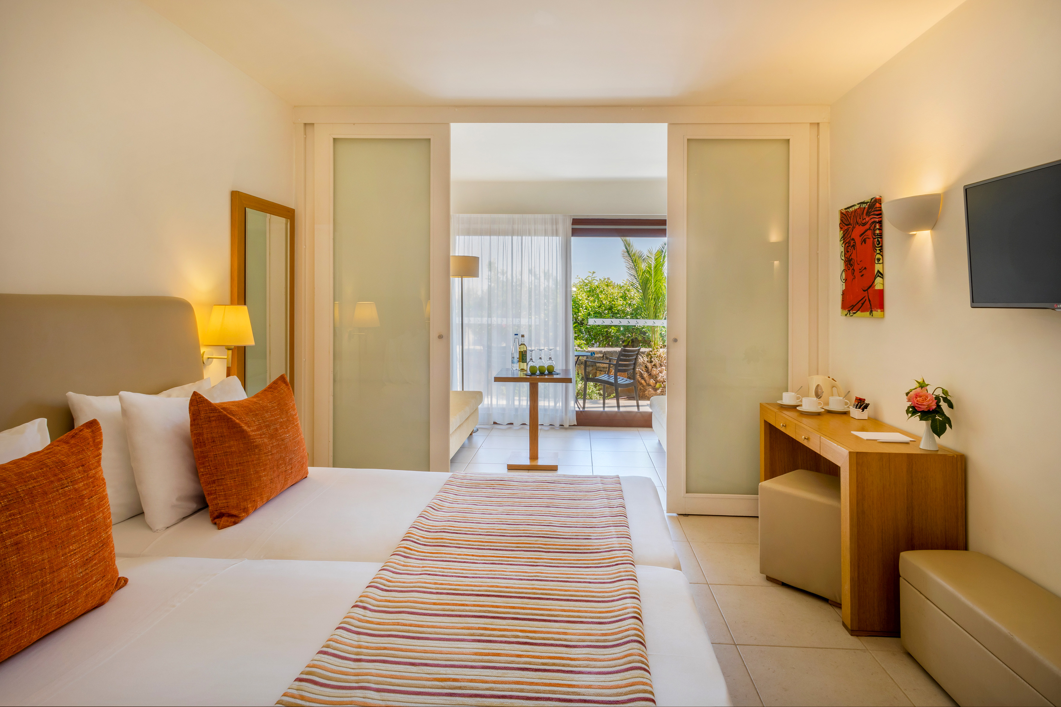 Hotel Blue Sea Beach by Meliá, luxury in Crete | Melia.com