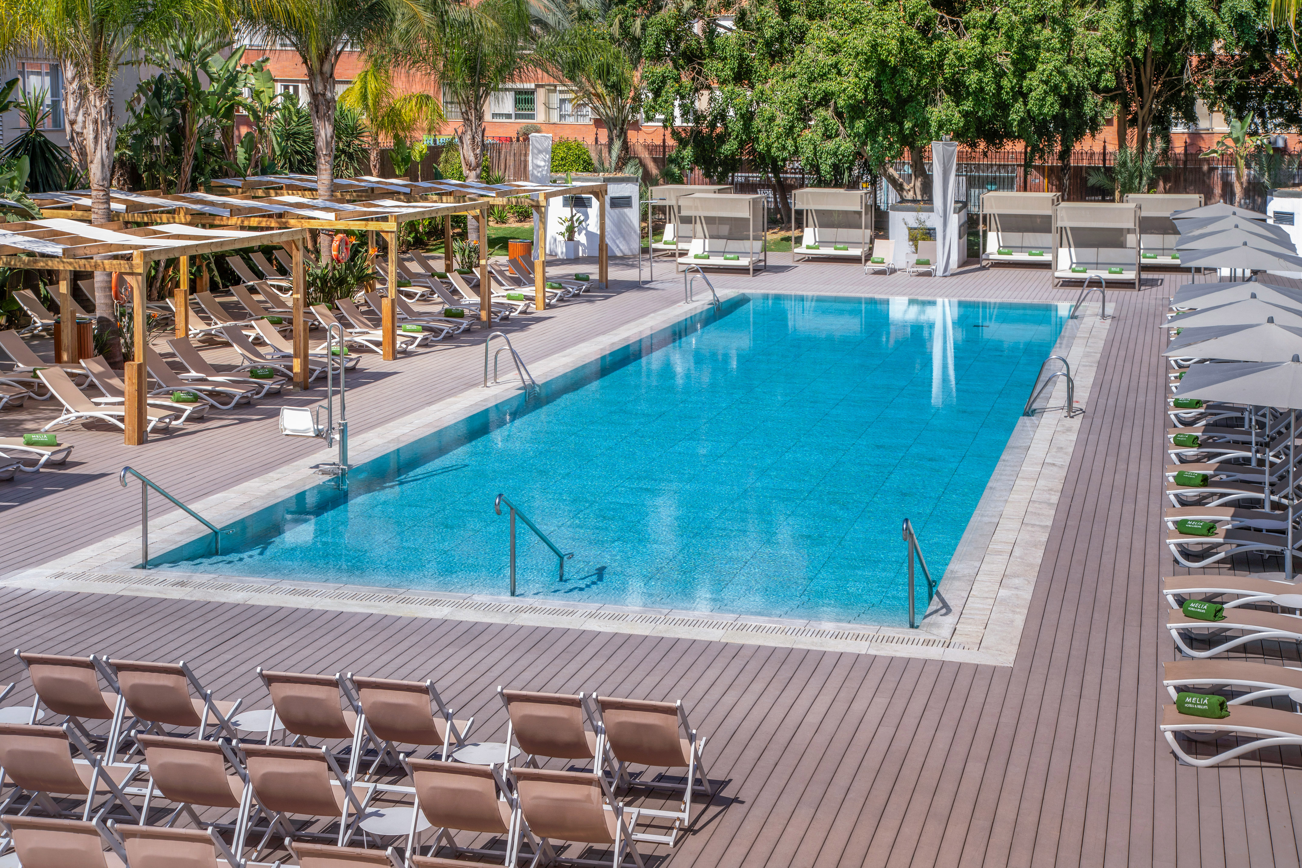 Manage your business trips in our Meliá PRO platform